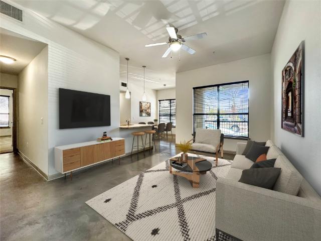206 McGowen St, Unit 3304, Houston, TX 77006 | MLS #87821 | Compass