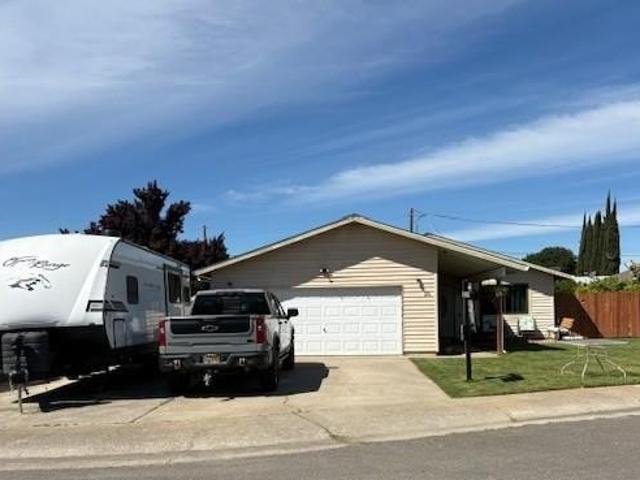 206 Miner Ct, Isleton, CA 95641