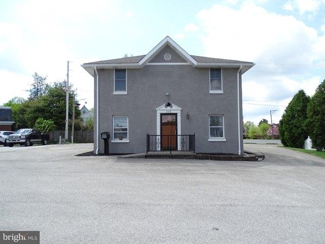 206 3rd St, Hanover, PA 17331