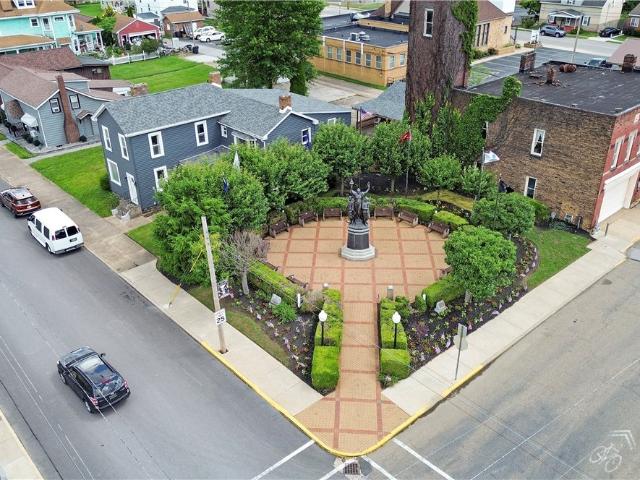 206 N 3rd Street