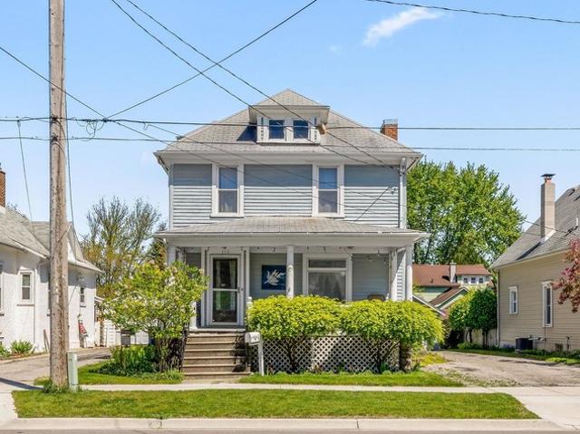 206 N Wenona Ave, Bay City, MI 48706
