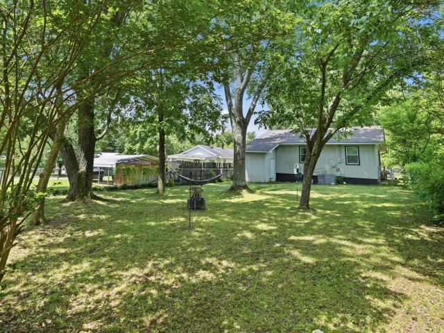 206 N Weakley St