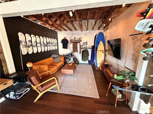 206 N Coast 302