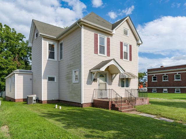 206 N College Avenue