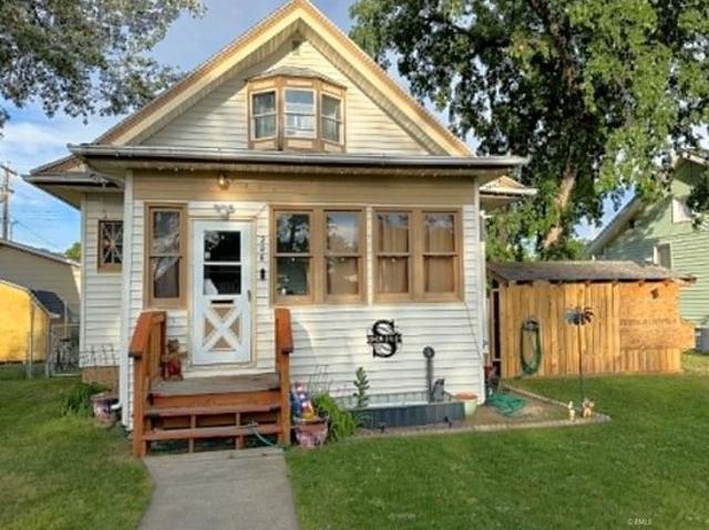 206 N Custer Ave, Miles City, MT 59301