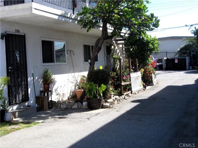206 N Grandview