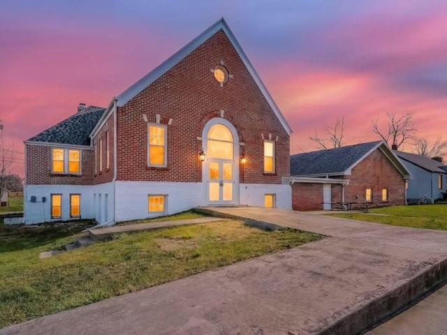 206 N Main St, Rogersville, MO 65742