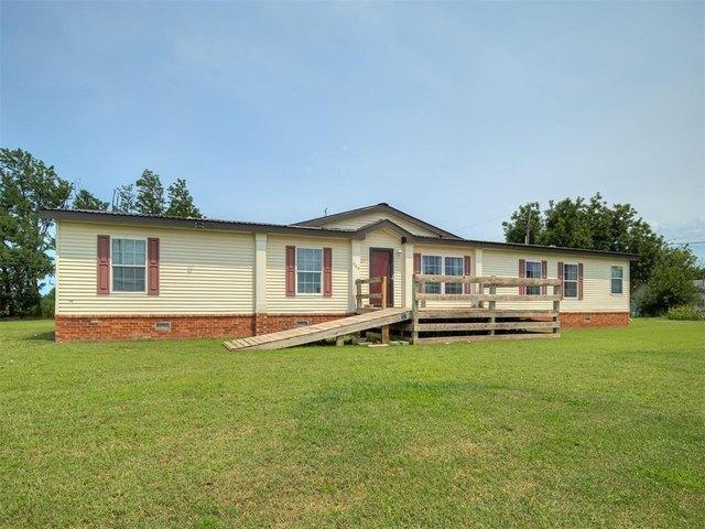206 N Pine St, Crescent, OK 73028