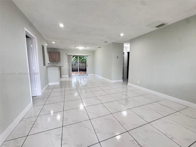206 NW 5th Ave, Dania Beach, FL 33004 | MLS #A11999 | Compass
