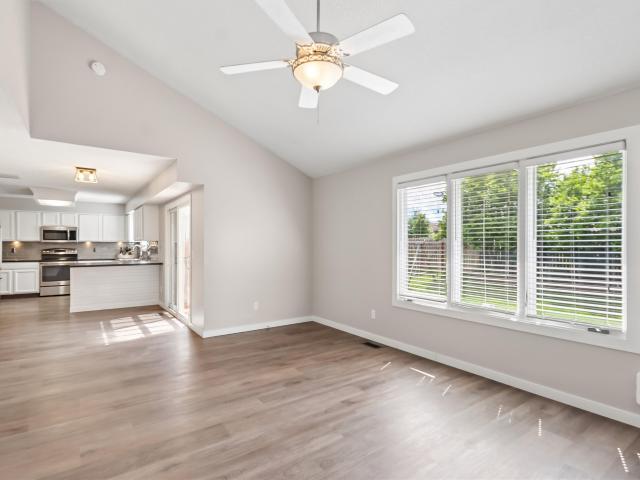 206 NW Ridgeline Drive