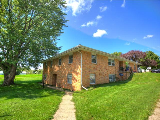 206 NW Walnut Street