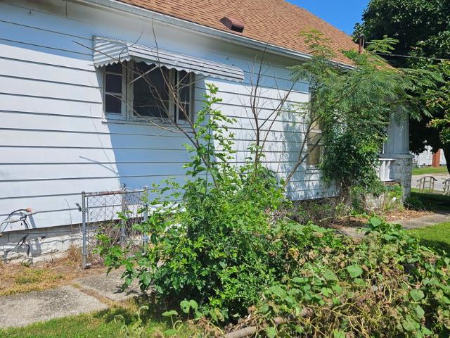 206 S 2nd Street
