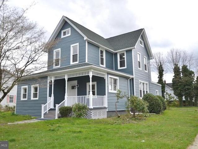 206 S Delsea Dr, Clayton, NJ 08312