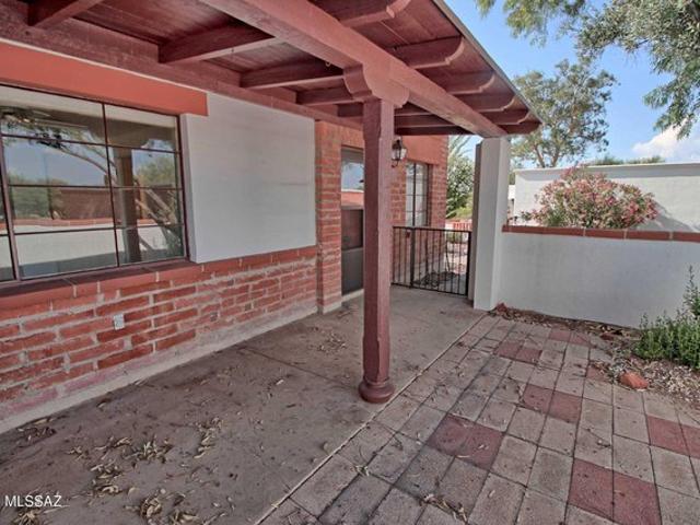 206 S LA Canada Dr Unit D, Green Valley, AZ 85614