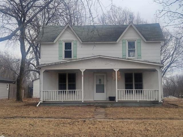206 S Lincoln St, Mount Ayr, IA 50854