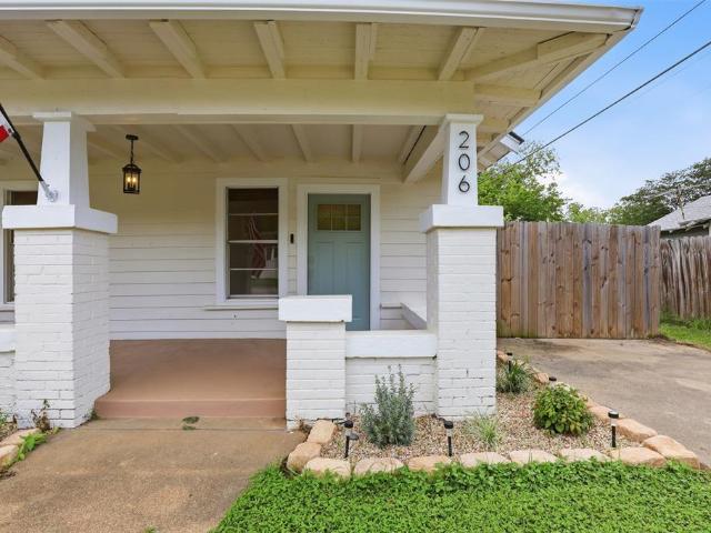 206 S Pendell Ave, Cleburne, TX 76033 | MLS #21252 | Compass