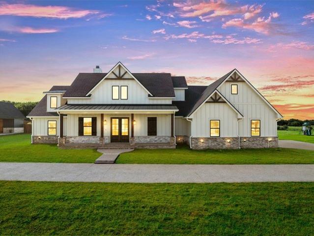 206 Southern Heights Dr, Lorena, TX 76655