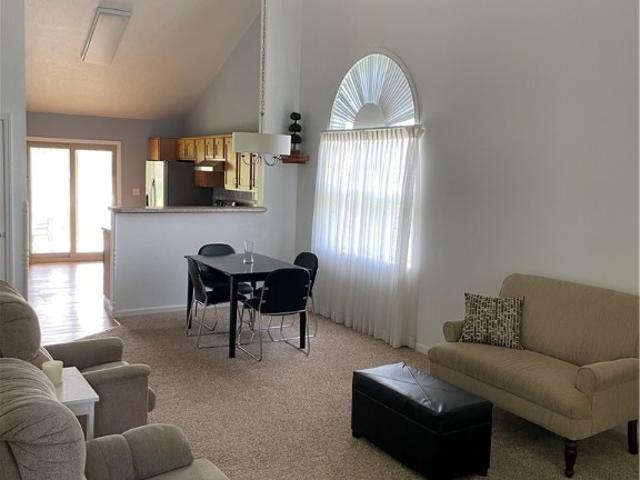 206 Saddlebrook Dr
