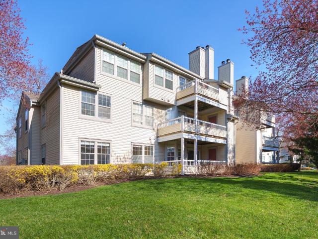 206 Salem Ct, Unit 3, Princeton, NJ 08540 | MLS #NJME2074 | Compass