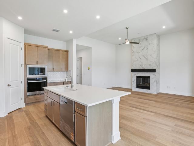 206 San Saba Dr, Buda, TX 78610 | MLS #7330