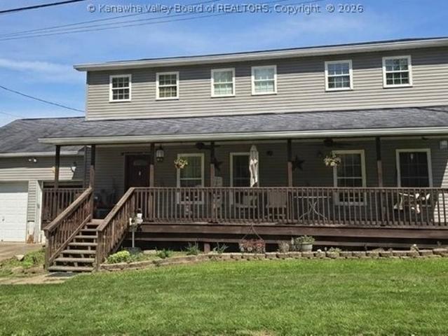 206 Simmons Dr, Ripley, WV 25271