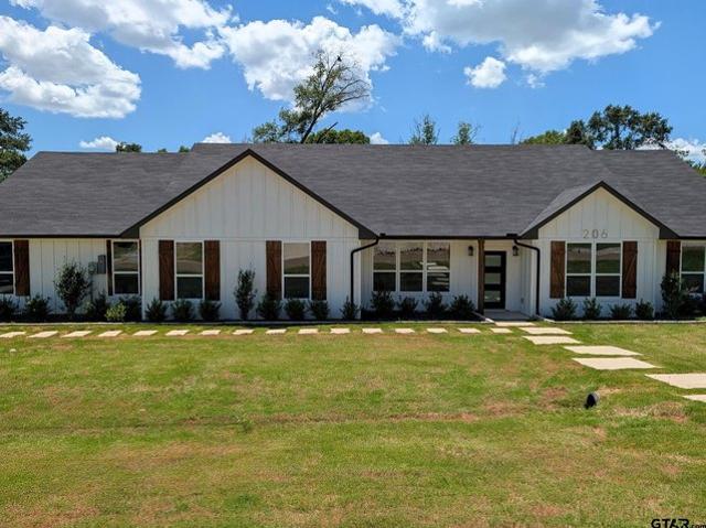206 Splitrail Dr, Kemp, TX 75143