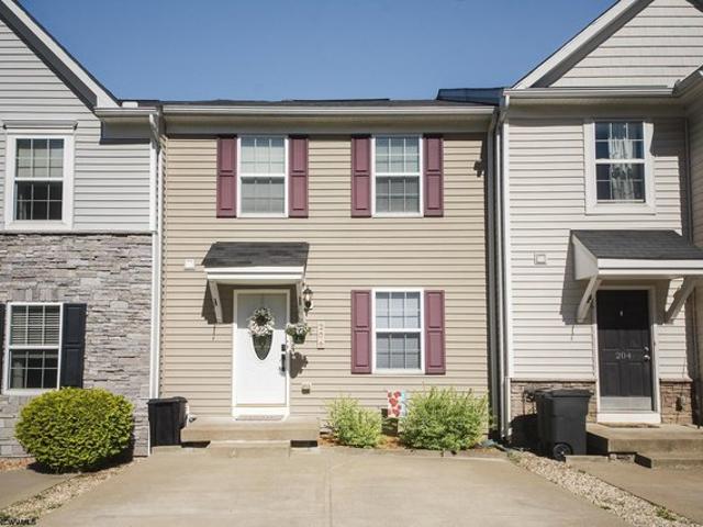 206 Summerfield Dr, Morgantown, WV 26508
