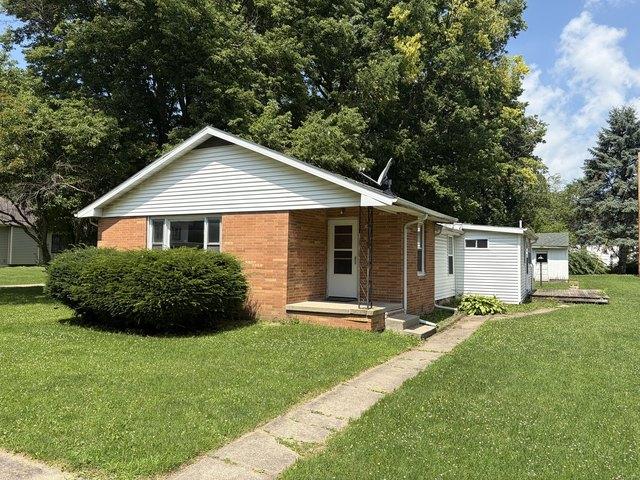 206 SW 6th St, Atlanta, IL 61723