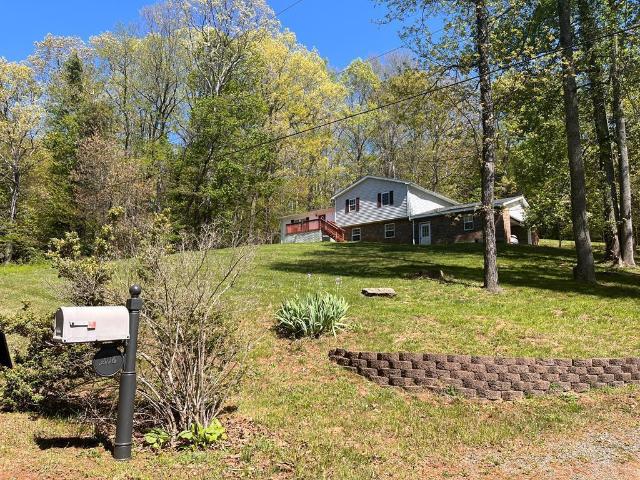 206 Sycamore Ln