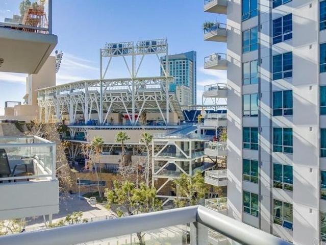 206 Park Blvd #701 San Diego, CA 92101