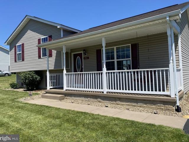 206 Pike Ct, Shippensburg, PA 17257