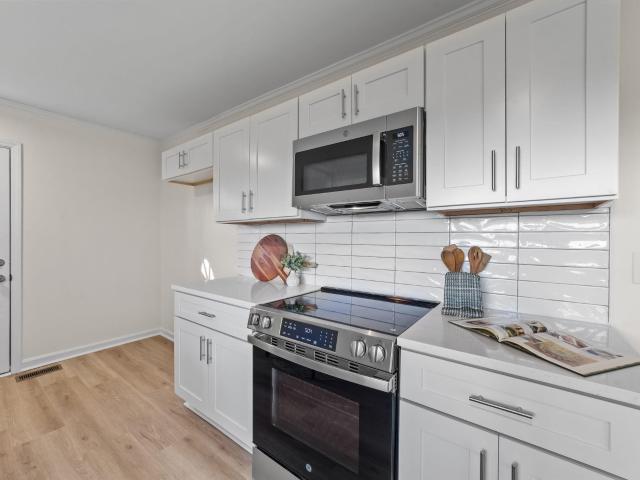 206 Plaza Drive