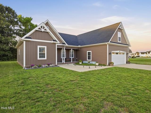 206 Pleasant Dr, Elizabeth City, NC 27909