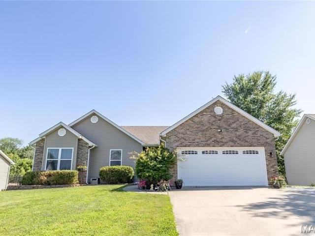 206 Pleasant Lake Ct, Jackson, MO 63755