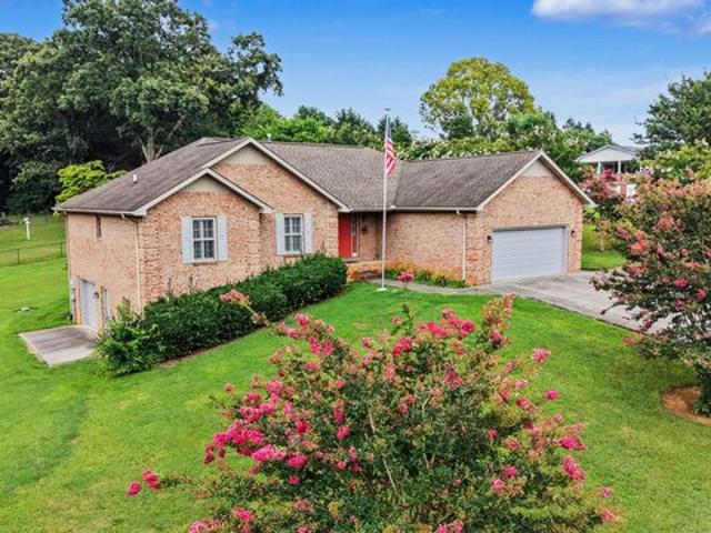 206 Rosecrest Dr, Maryville, TN 37803