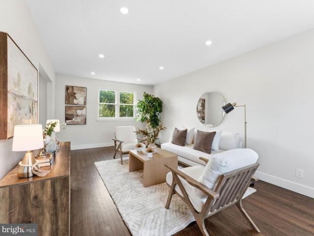 206 Ramblewood