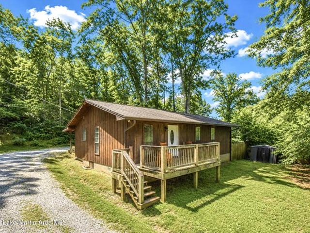 206 Red Barn Rd, Kellyton, AL 35089