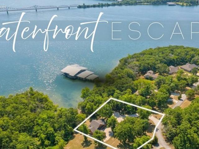 206 Redwing Dr, Kimberling City, MO 65686