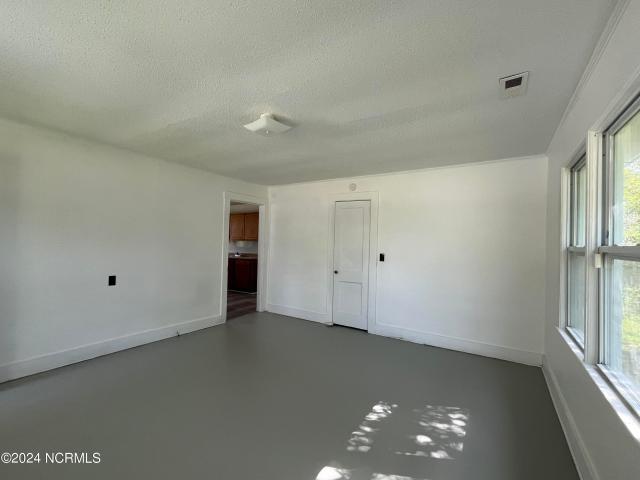 206 Richlands Avenue