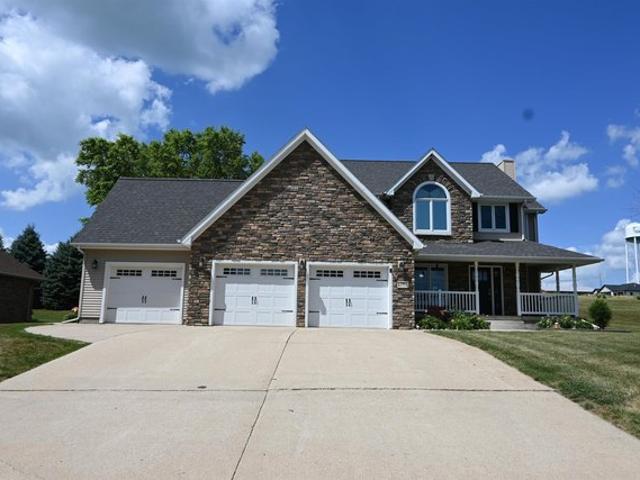 206 W 7th St, Wall Lake, IA 51466