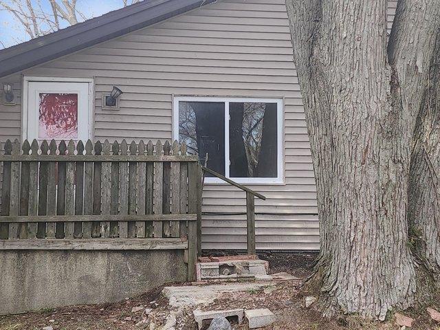 206 W Weninger St, North Judson, IN 46366