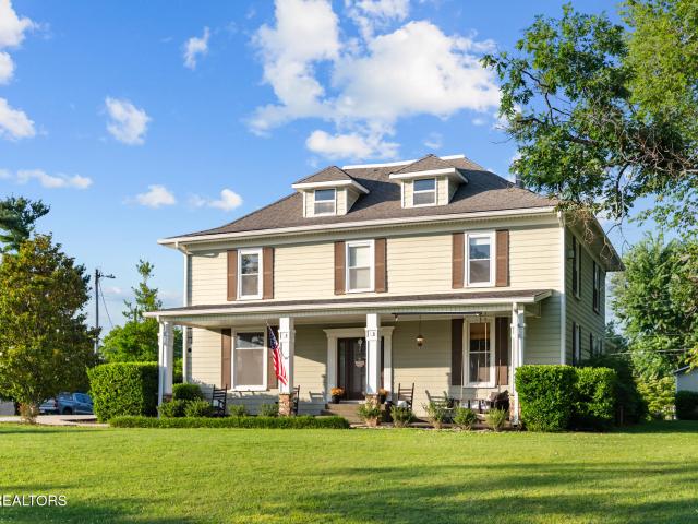 206 W Cleveland Ave