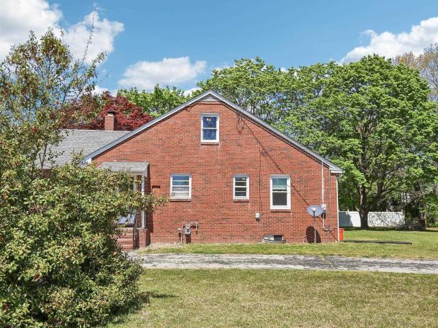 206 W Delaware Ave