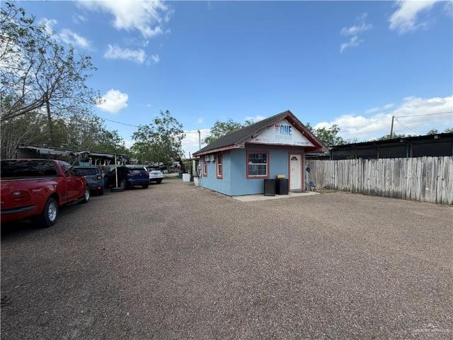206 W Dicker Drive