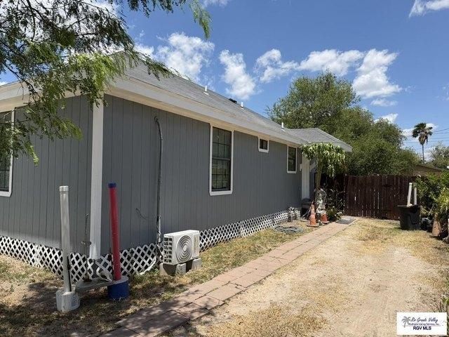 206 W Hazel St, San Juan, TX 78589