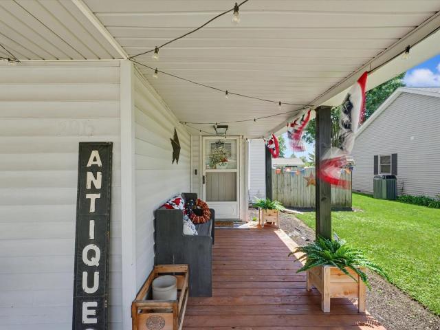 206 W Main Street