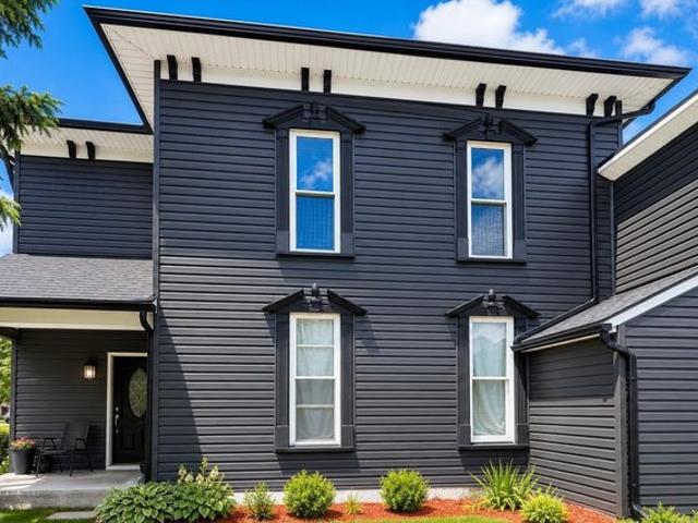 206 W Pike St, Jackson Center, OH 45334