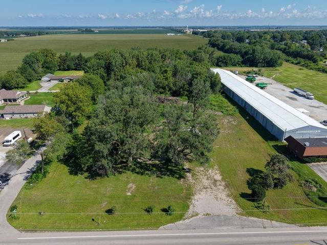 206 W Seymour St, Kentland, IN 47951
