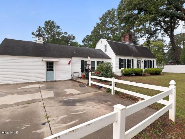 206 Woodland Drive