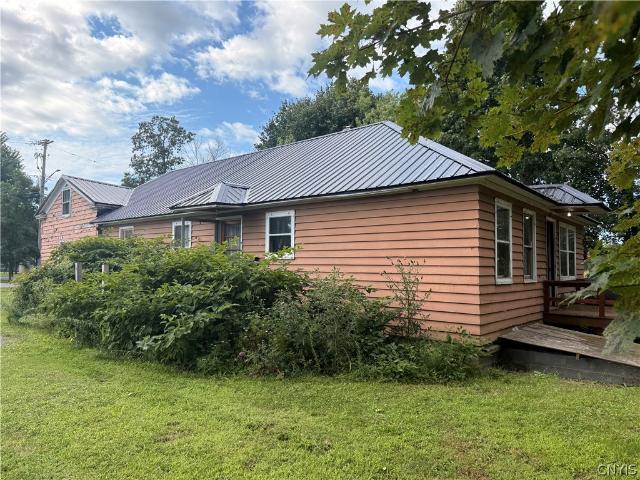 206 Woolsey Street